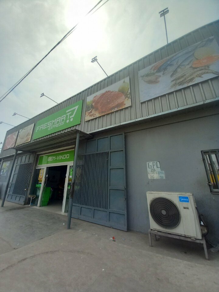 Süpermarket Fresmart, Loanda, foto