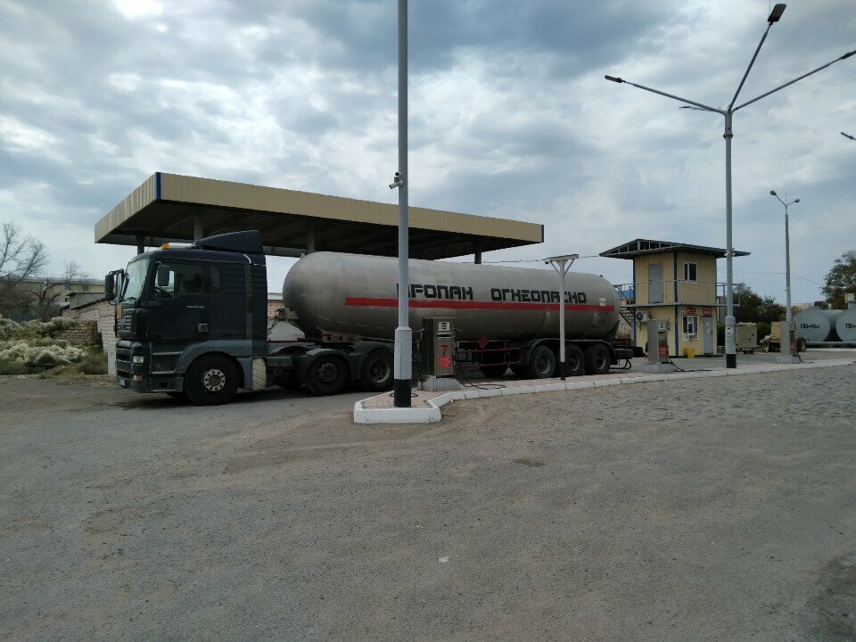 Otogaz dolum istasyonu Gas Station, Aktav, foto