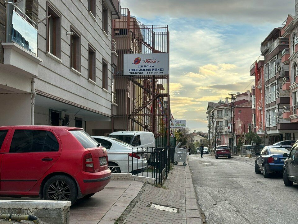 Tıbbi rehabilitasyon merkezleri Özel Fatih İlgi Özel Eğitim ve Rehabilitasyon Merkezi, Ankara, foto