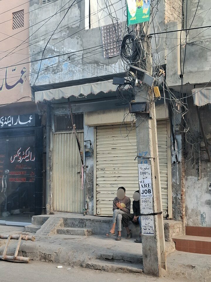 Züccaciye mağazaları New crockery, Lahor, foto