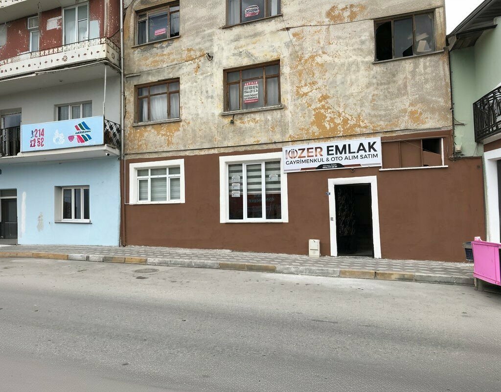 Emlak ofisi Özer Emlak/otomotiv, Tokat, foto