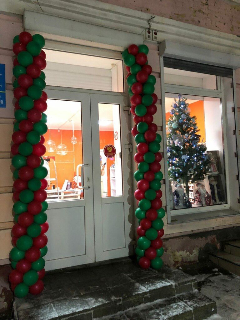 Yapay çam ağaçları ve süsleri Коломеев - Брянск фабрика новогоднего настроения, Briansk, foto