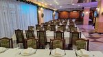 Зарница (ulitsa Lenina No:11А), restoran  Mirny'den