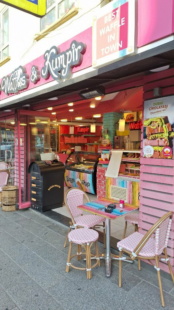 Kafe Granny’s Waffles & Kumpir, İstanbul, foto