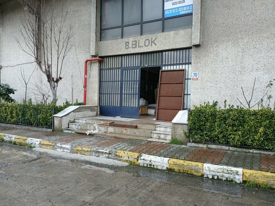 Sanayi kuruluşu Saraçlar Sanayi Sitesi 8. Blok, İstanbul, foto