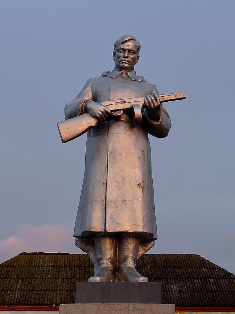 Anıt, heykel Памятник, Krasnodarski krayı, foto