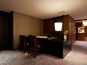 The Hotel Sanraku Kanazawa (Ishikawa Prefecture, Kanazawa, Owaricho, 1-1-1), otel  Kanazawa'dan