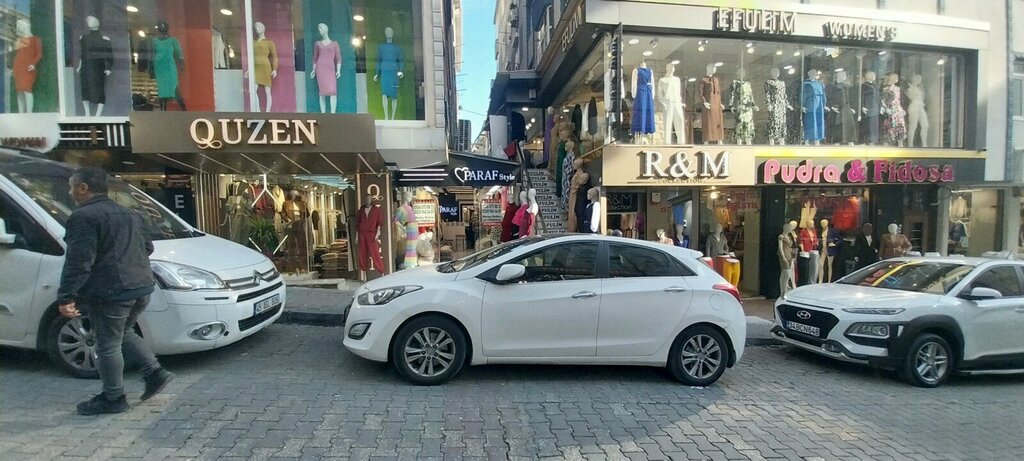 Giyim mağazası Paraf Style, İstanbul, foto