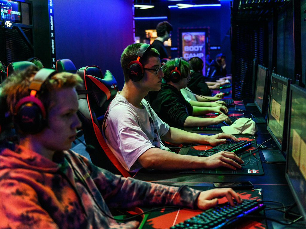 Bilgisayar kulübü CyberX Community, Abakan, foto