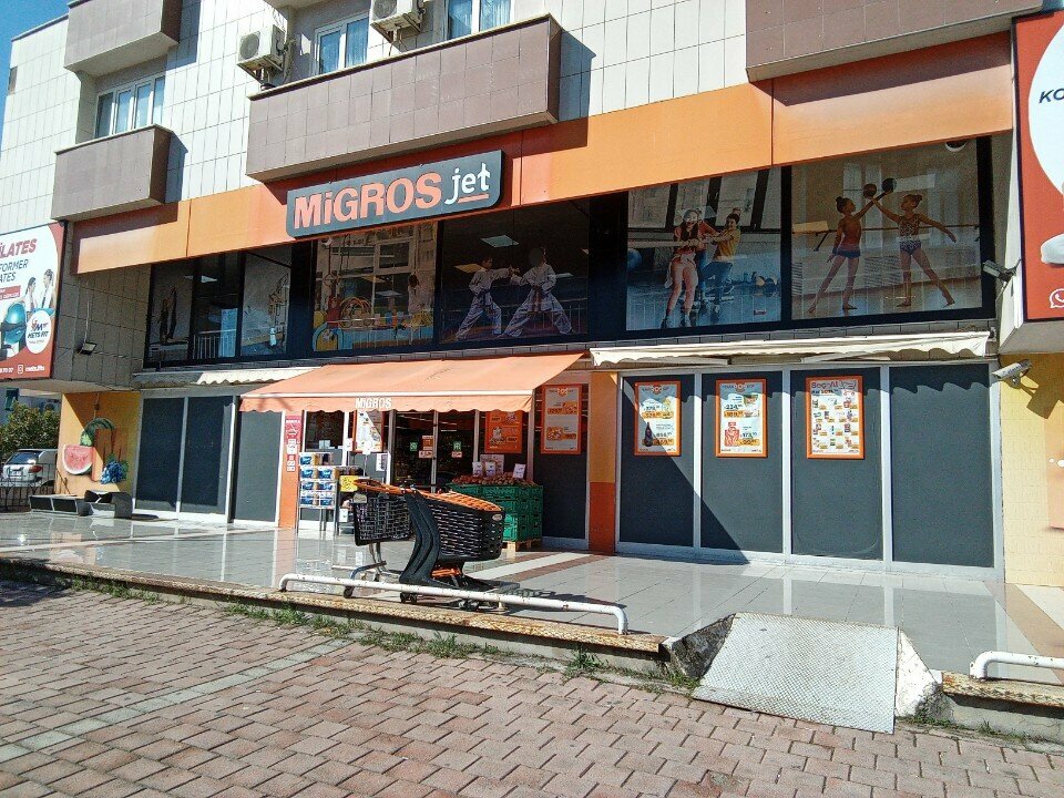 Süpermarket Migros, Antalya, foto