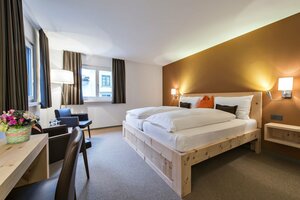 Hotel Donatz (Graubünden, Maloja, Plazzet, 15), otel  Samedan'dan