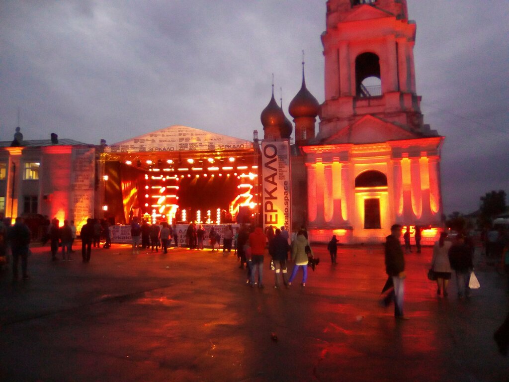 Turistik yerler Георгиевская колокольня, Yuryevets, foto