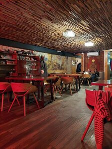 Искра и Пламя (Ekaterininskaya Street No:88), restoran  Perm'den