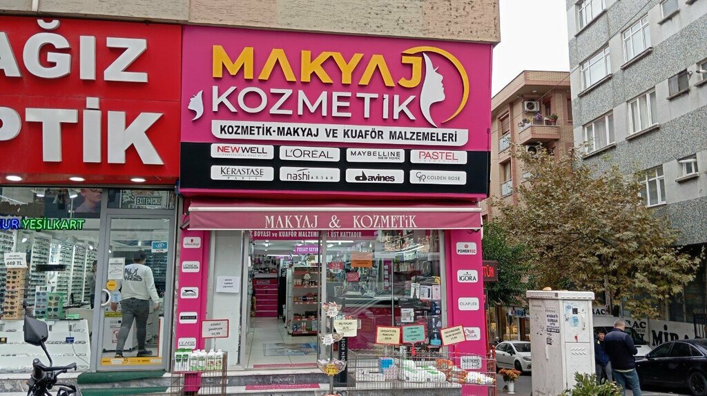 Kozmetik ve parfümeri mağazaları Makyaj Kozmetik, İstanbul, foto