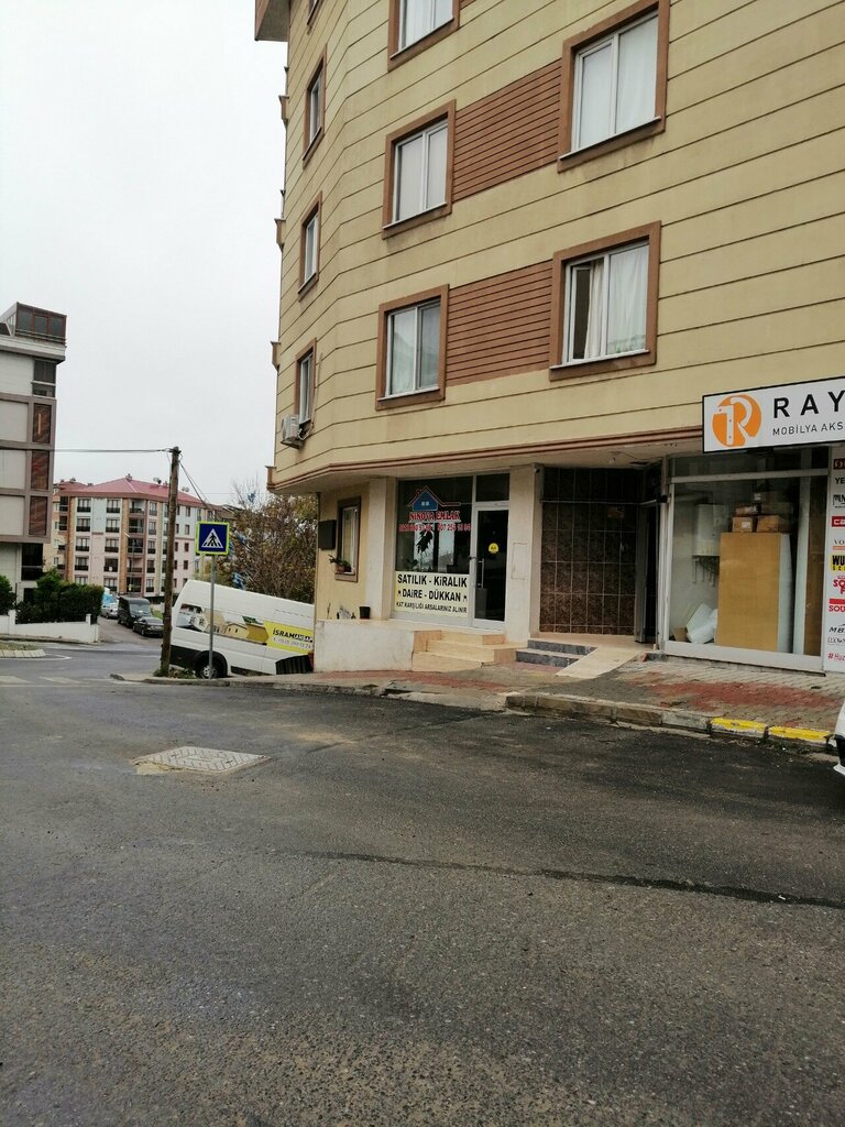 Emlak ofisi Ninova Emlak, İstanbul, foto