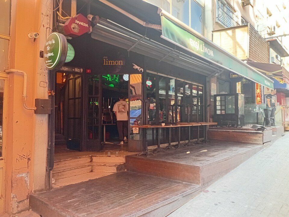 Bar Ekşi Limon, İstanbul, foto