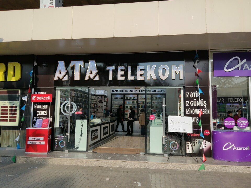 Cep telefonu aksesuarları Ata Telekom, Gence, foto