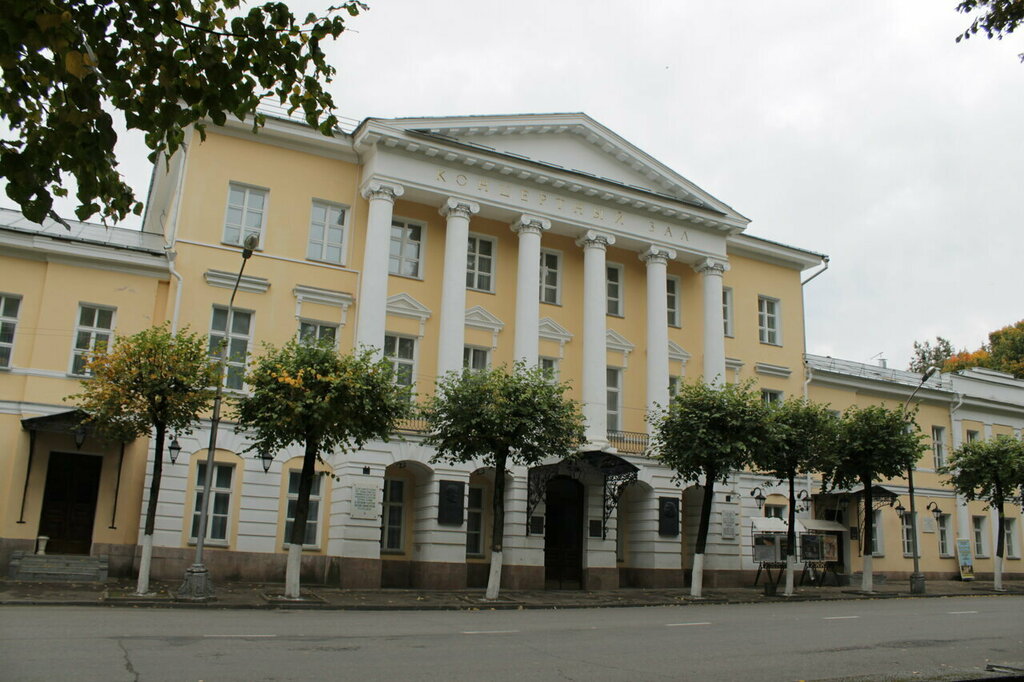 Turistik yerler Дом дворянского собрания, Smolensk, foto