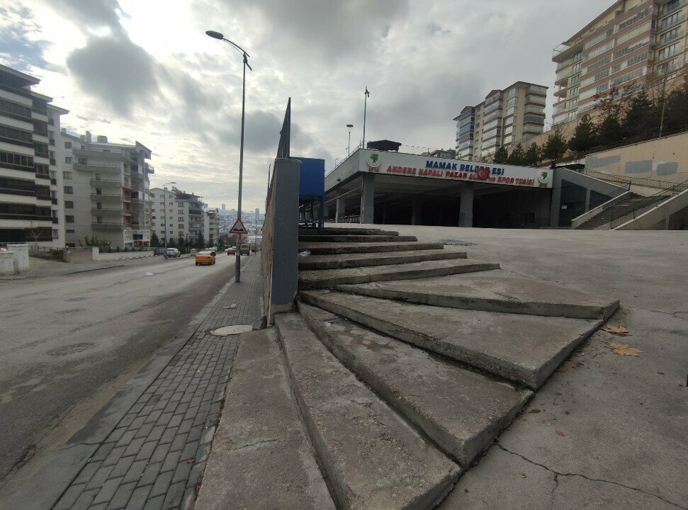 Pazarlar ve çarşılar Akdere Kapalı Pazar Alanı ve Spor Tesisi, Ankara, foto