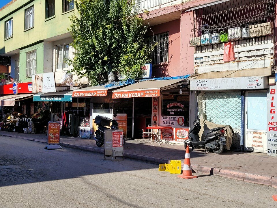 Fast food Özlem Kebap & Döner Salonu, Adana, foto
