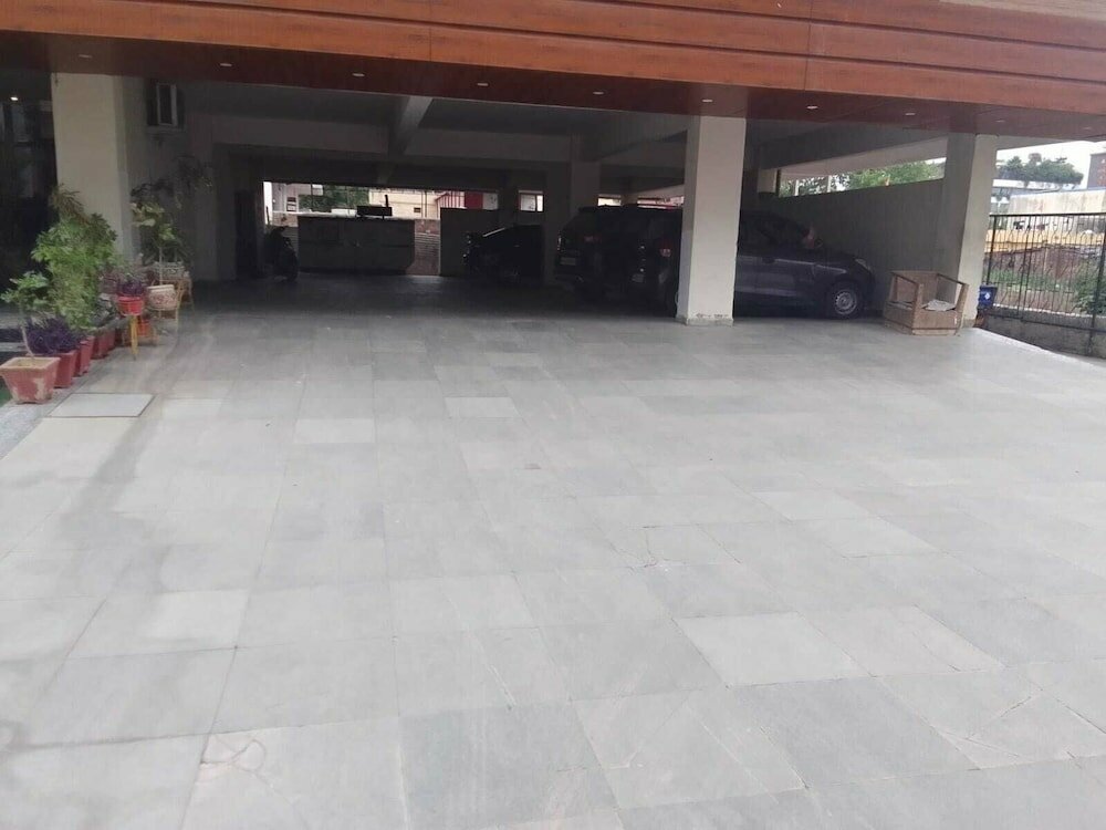 Otel Treebo Grand Legacy Elite With Roof Top Cafe, Dehradun, foto