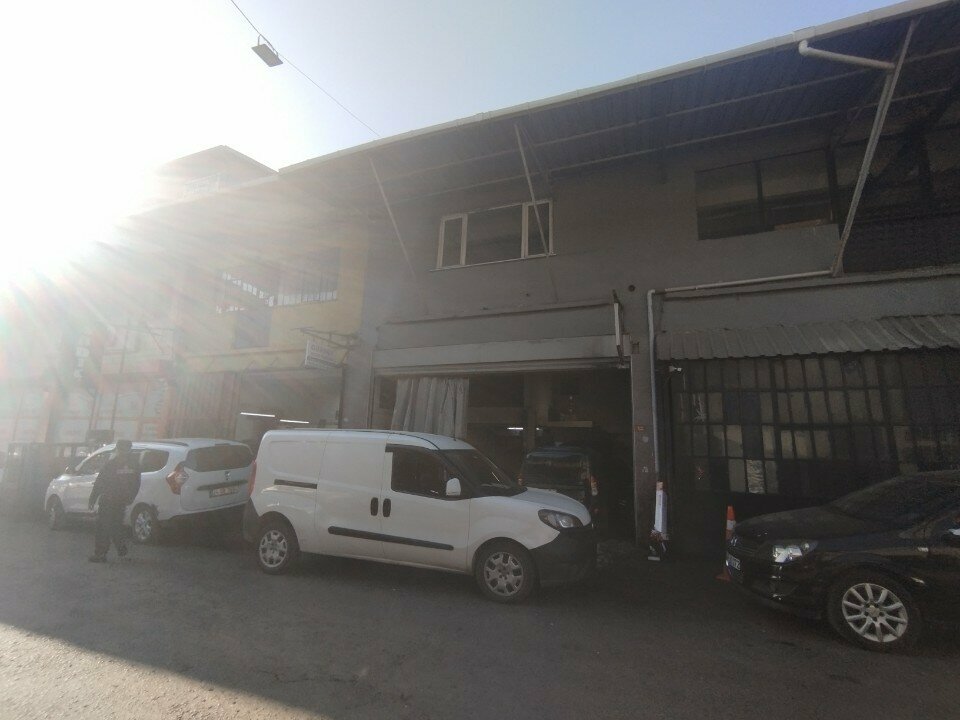 Otomobil servisi Eren Otomotiv, İstanbul, foto