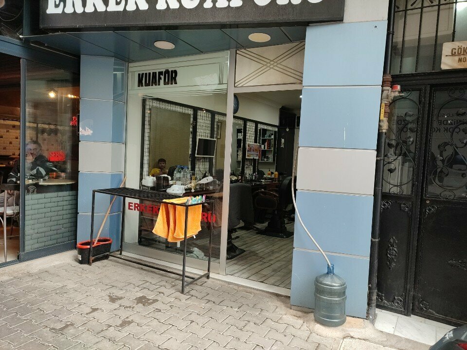 Berberler Aras Erkek Kuaförü, İzmir, foto