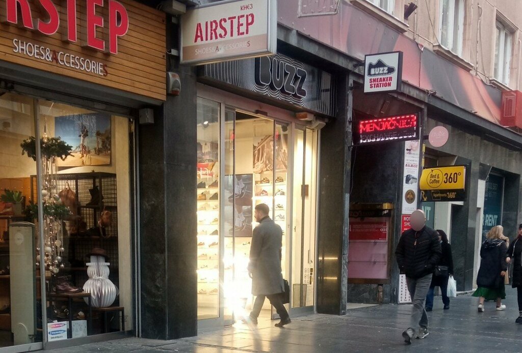 Ayakkabı mağazaları Buzz IT, Belgrad, foto