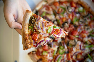 Dodo Pizza (Bogdana Khmelnitskogo Street No:1), pizzacılar  Novosibirsk'ten
