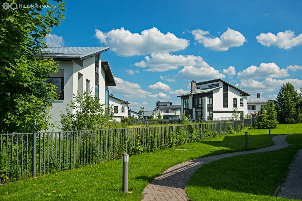Yazlık yerleşim Высокий берег, Moskova ve Moskovskaya oblastı, foto