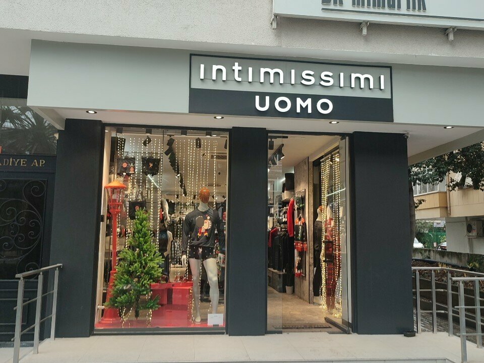 i̇ç giyim ve mayo mağazası Intimissimi Suadiye, İstanbul, foto