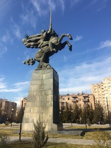 G.D.Gai (Yerevan, The Administrative District of Nor Nork, 1st Residential Area), anıt, heykel  Erivan'dan