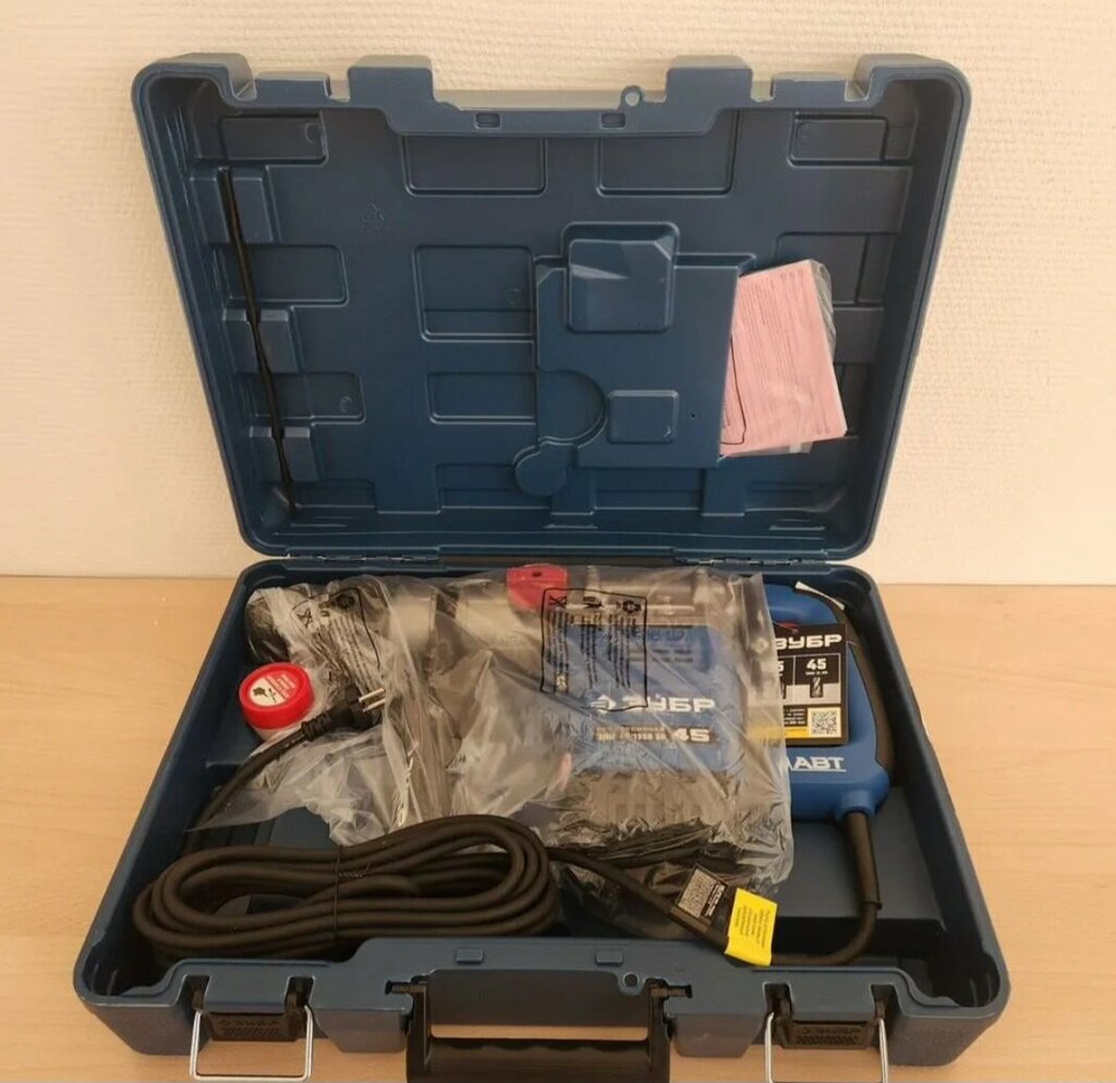 i̇nşaat gereçleri Инструмент под рукой, Moskova, foto