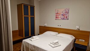 Hotel Dogana (Emilia-Romagna, Rimini, via Tre Settembre), otel  Dünya'dan