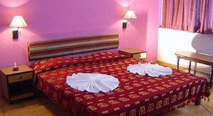 Alor Holiday Resort (Goa, North Goa County, Bardez Subdistrict, Town of Calangute), otel  Goa'dan