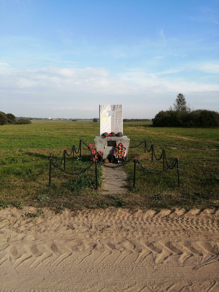 Anıt, heykel Воинам 251 стрелковой дивизии, Vitebskaya oblastı, foto