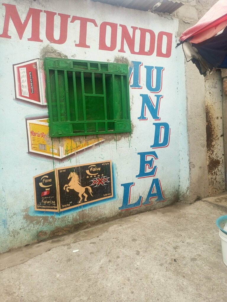 Alkollü içecekler Janela Aberta Mutondo, Loanda, foto