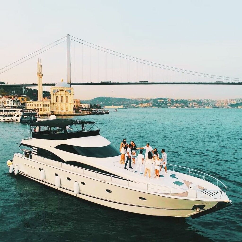 Tekne, kayık, yat Lotus Yat, İstanbul, foto