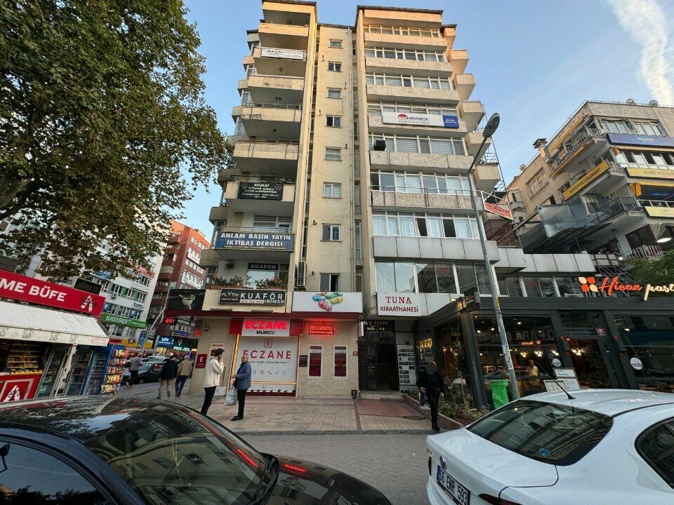 Avukatlar AV. Serkan Ünal, Ankara, foto