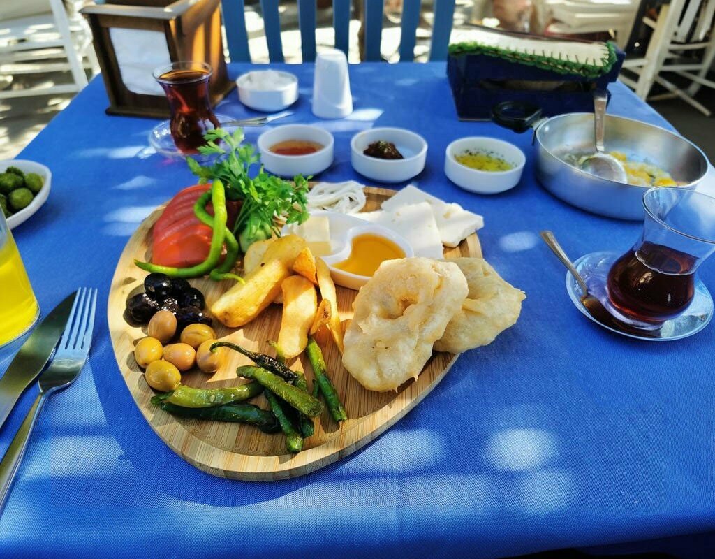 Restoran Salihin Kahvaltı Salonu Ve Gözleme Gökçeada, Çanakkale, foto