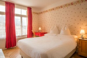 Hotel Falken (Bern, Interlaken, Beim Alten Haus), otel  Bern'den