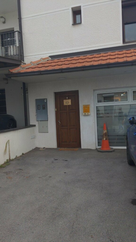 Tıp merkezleri ve klinikler La Santé zdravstveni centar, Belgrad, foto