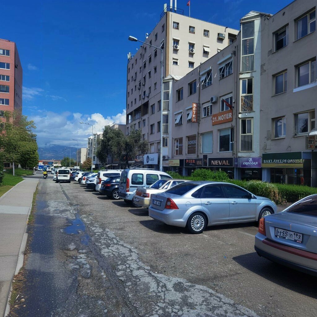 Noterler 31. Noter Isikkent, İzmir, foto