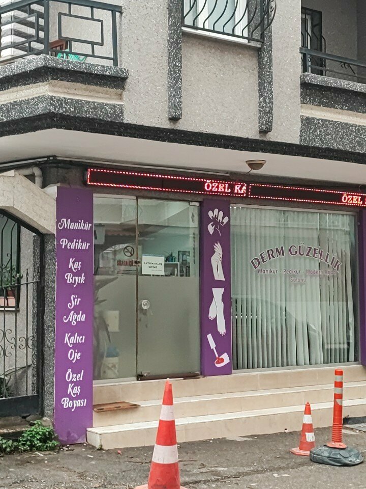 Güzellik salonu Derm Güzellik Salonu, İzmir, foto