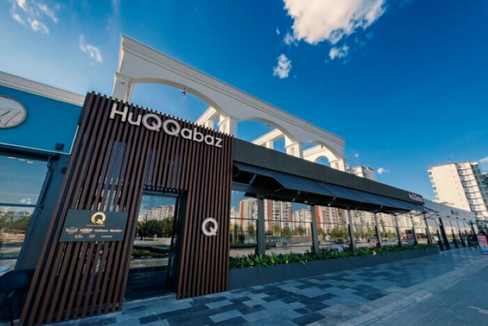 Restoran Huqqabaz Dubai, Dubai, foto