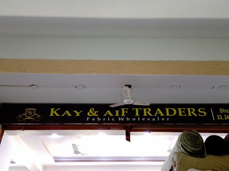 Mefruşat Kay And Alif traders, Karaçi, foto