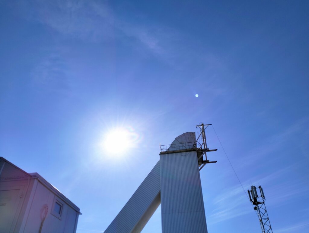 Teleskop Большой солнечный вакуумный телескоп, İrkutskaya oblastı, foto