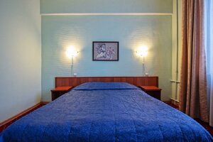 Золотой Компас (Yaroslavskaya Street No:10к1), otel  Moskova'dan