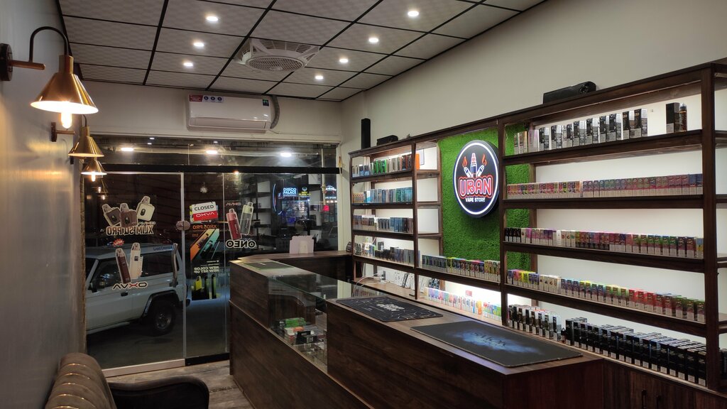 Tütün, sigara mağazaları Urban Vape Store, Karaçi, foto