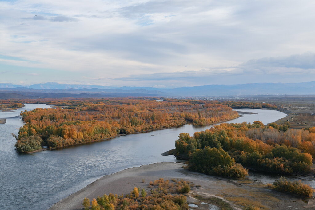 Dağ zirvesi Гора Боом, Tuva, foto